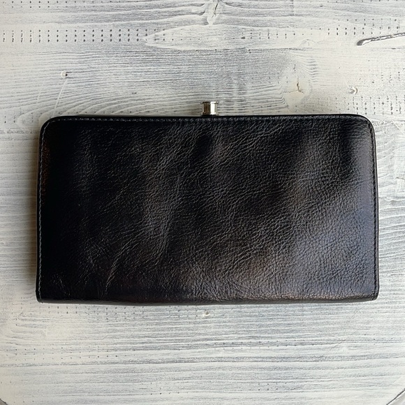 Clarks | Bags | Clarks Kisslock Leather Wallet | Poshmark